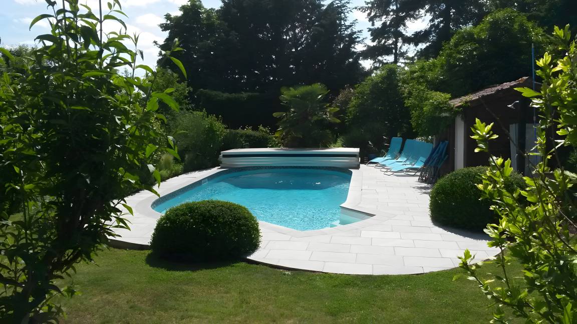 110 M² Maison De Vacances ∙ 3 Chambres ∙ 8 Personnes - Bressuire