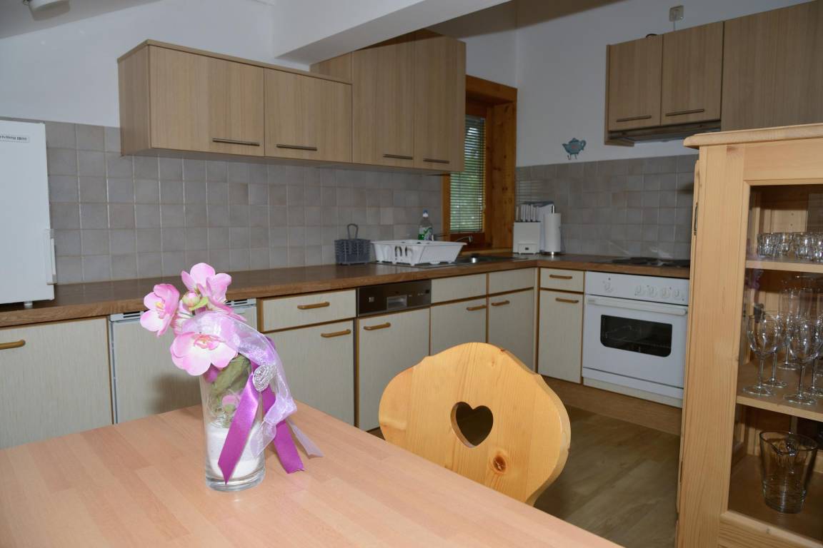 80 M² Ferienwohnung ∙ 2 Schlafzimmer ∙ 4 Gäste - Wattens