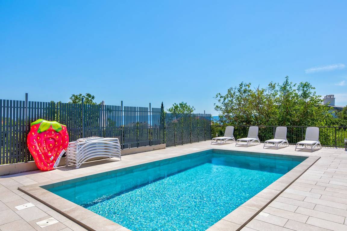 70 M² Apartamento ∙ 2 Habitaciones ∙ 5 Huéspedes - Crikvenica