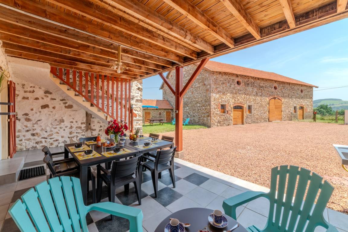 84 M² Appartement ∙ 2 Chambres ∙ 6 Personnes - Roanne