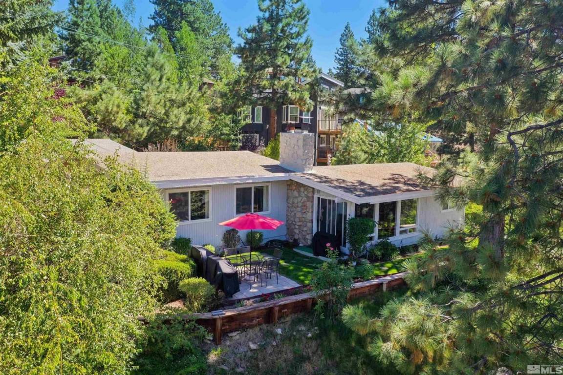 163 M² House ∙ 3 Bedrooms ∙ 10 Guests - Zephyr Cove, NV