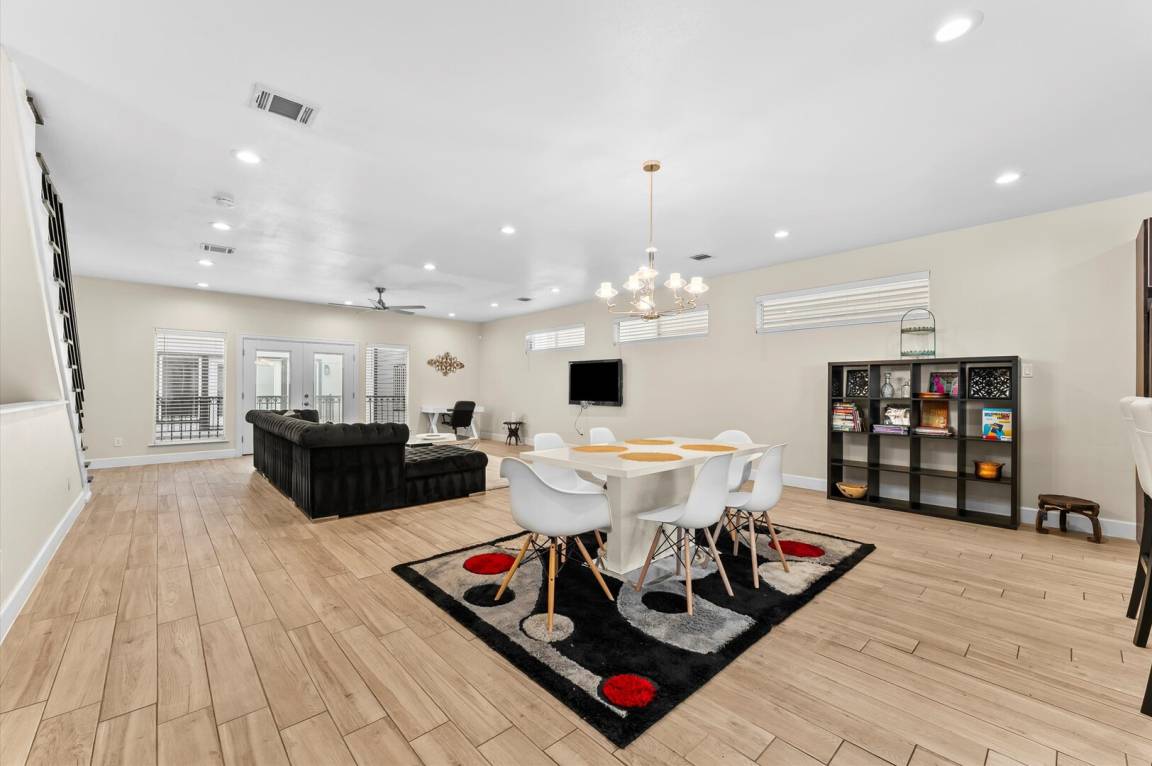 223 M² House ∙ 3 Bedrooms ∙ 6 Guests - Houston, TX