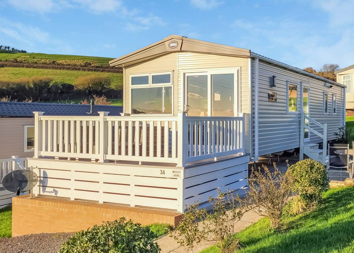 Caravan ∙ 2 Bedrooms ∙ 6 Guests - Dorset