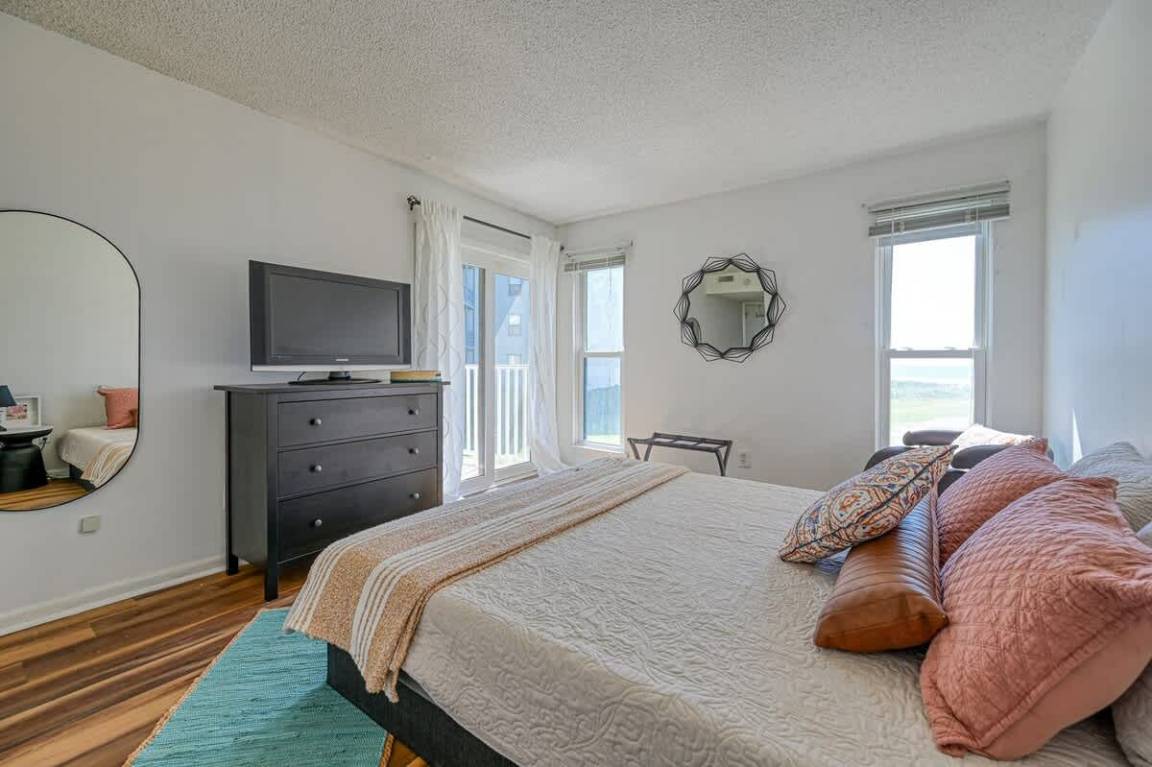 83 M² House ∙ 2 Bedrooms ∙ 6 Guests - North Topsail Beach, NC