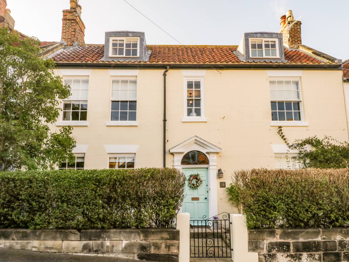 Cottage ∙ 7 Bedrooms ∙ 12 Guests - Whitby