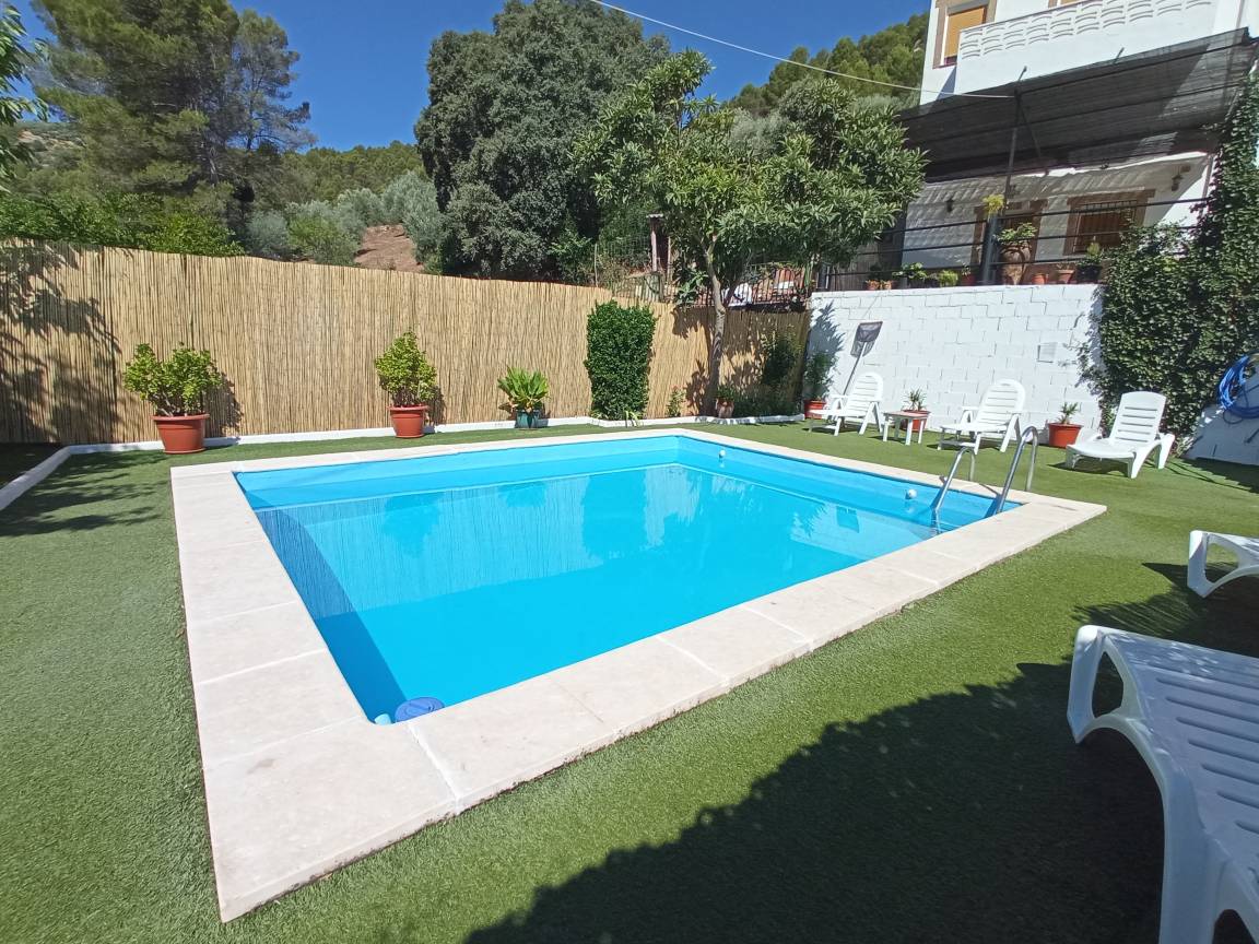 190 M² Ferienhaus ∙ 4 Schlafzimmer ∙ 9 Gäste - Segura de la Sierra
