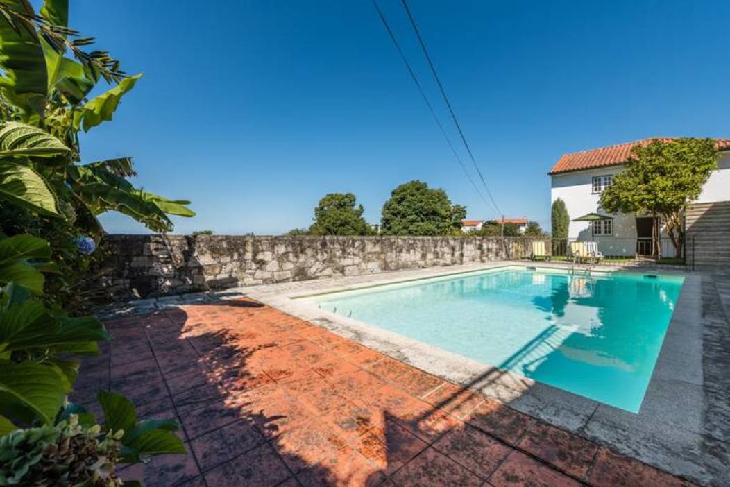 200 M² Maison De Vacances ∙ 4 Chambres ∙ 8 Personnes - Braga