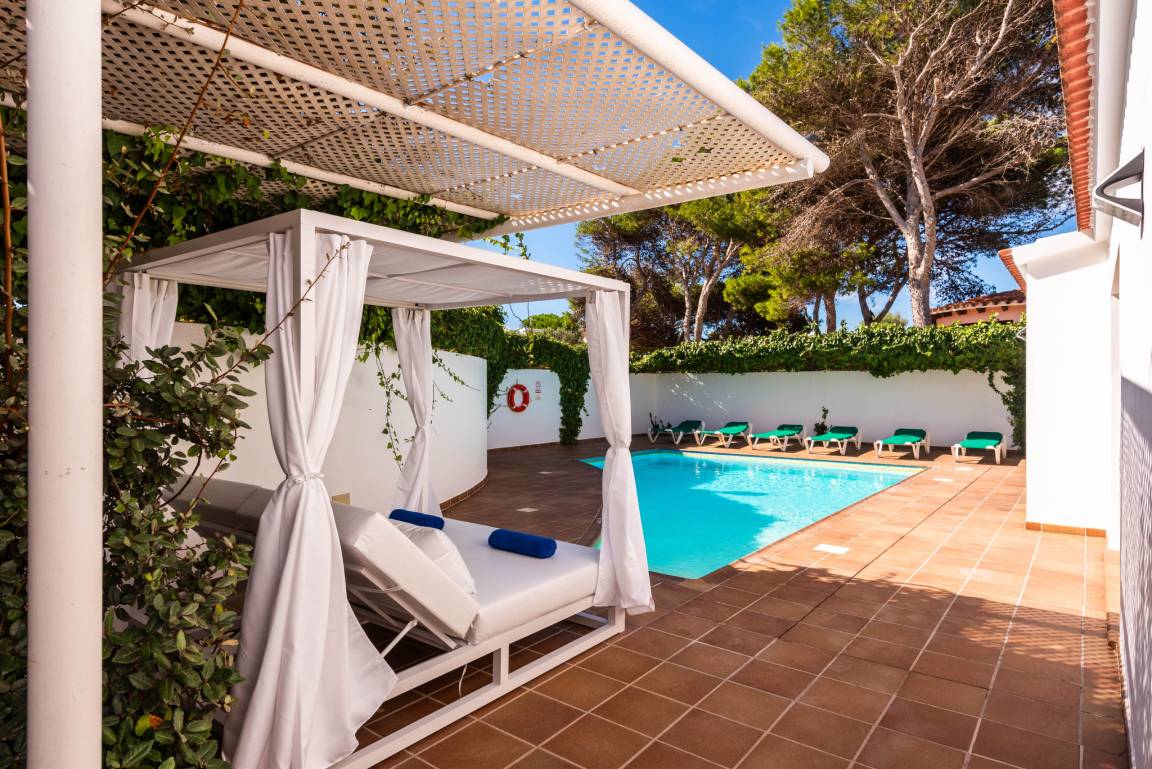 120 M² Villa ∙ 4 Bedrooms ∙ 7 Guests - Minorca