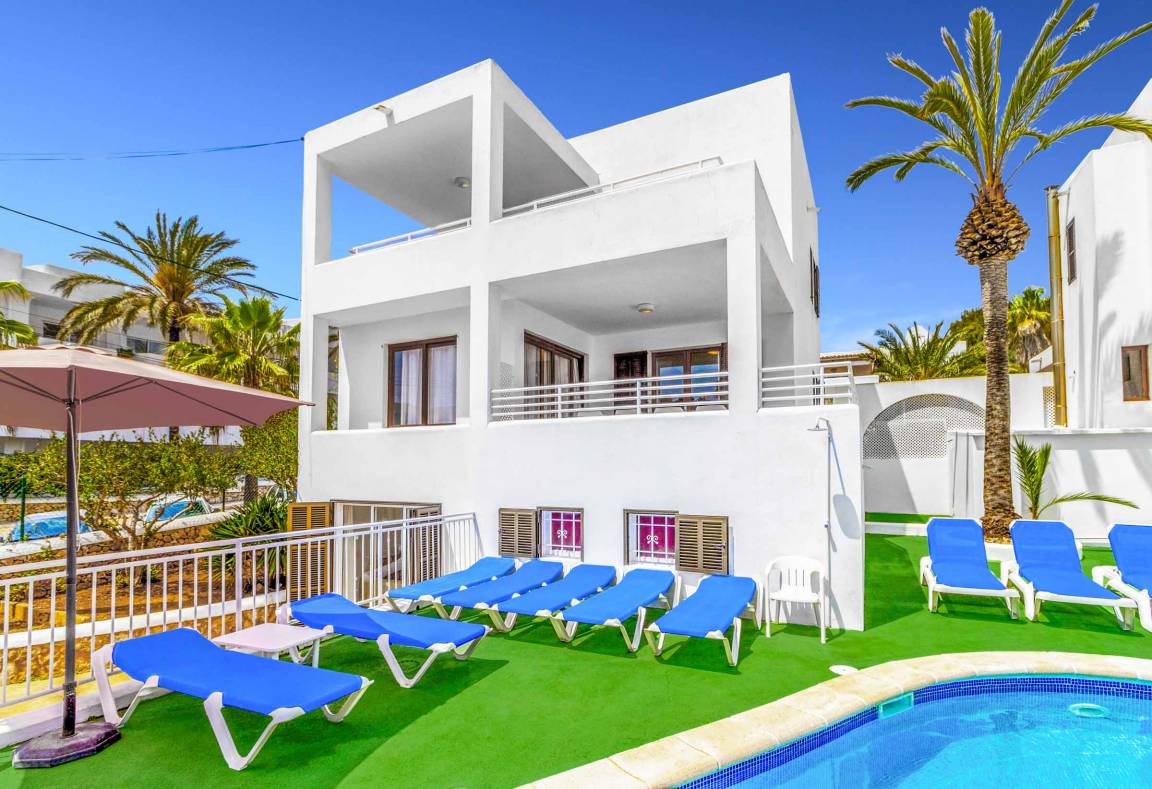 Villa ∙ 5 Habitaciones ∙ 10 Huéspedes - Cala d'Or