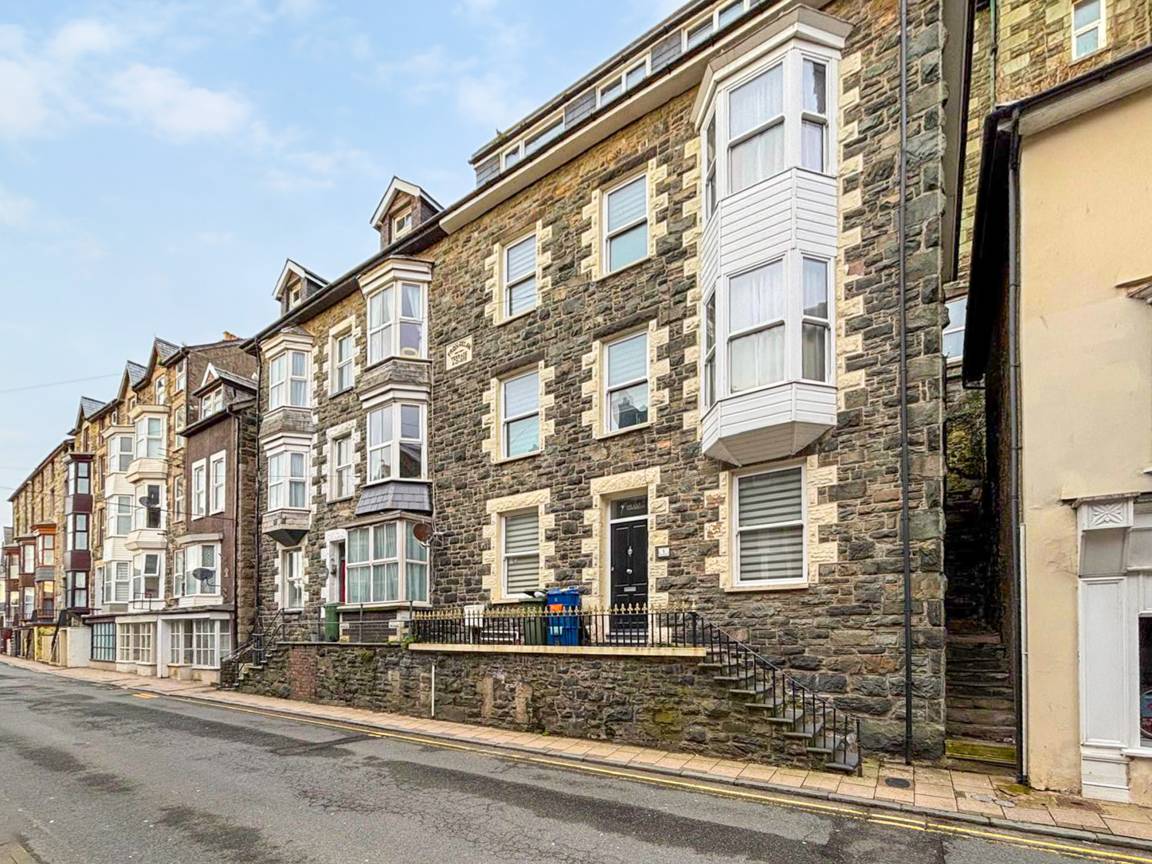 Apartment ∙ 4 Bedrooms ∙ 8 Guests - Barmouth