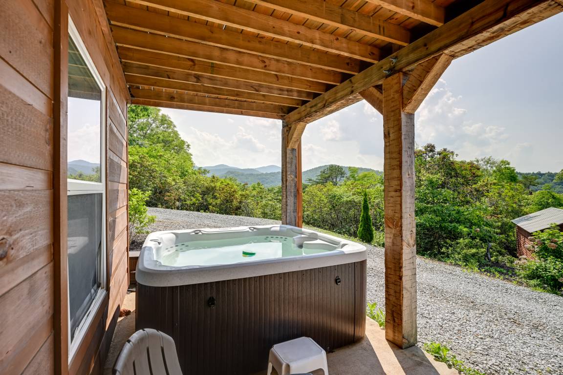 232 M² House ∙ 4 Bedrooms ∙ 12 Guests - Franklin, NC