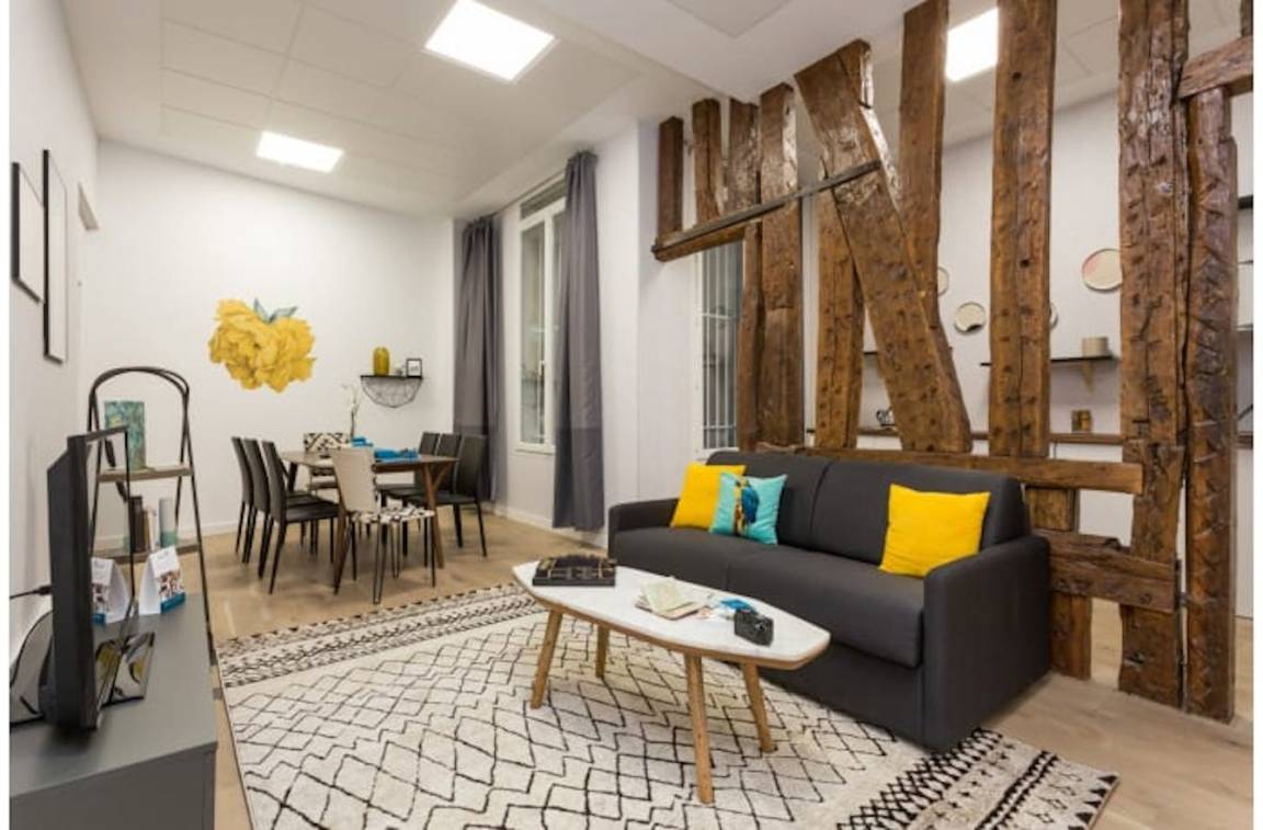 96 M² Apartment ∙ 3 Bedrooms ∙ 7 Guests - Paris
