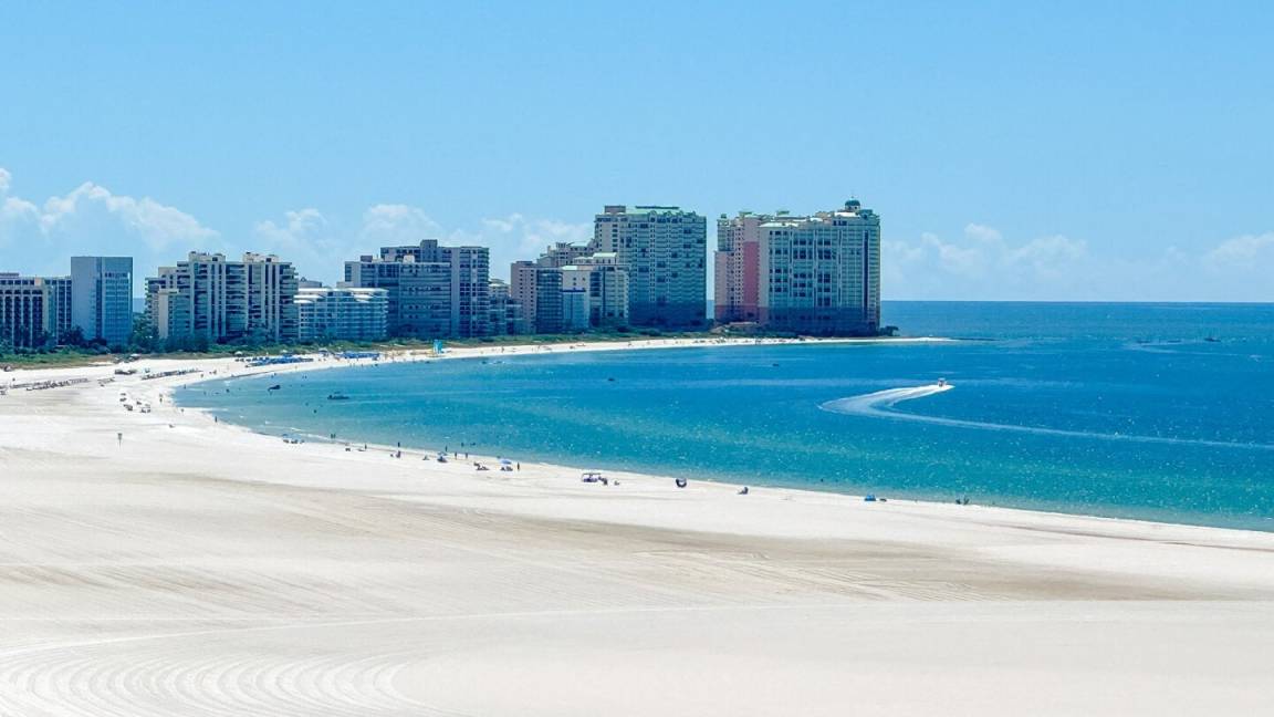 94 M² Condo ∙ 2 Bedrooms ∙ 6 Guests - Marco Island, FL