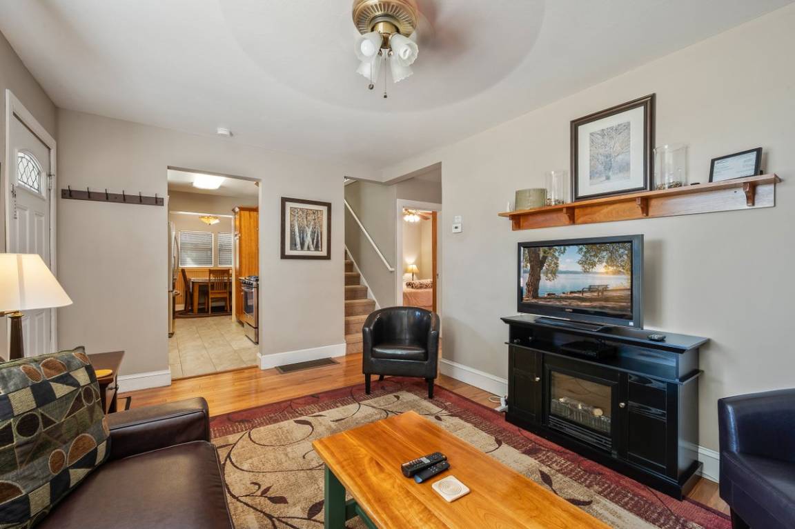 House ∙ 2 Bedrooms ∙ 4 Guests - Coeur d'Alene, ID
