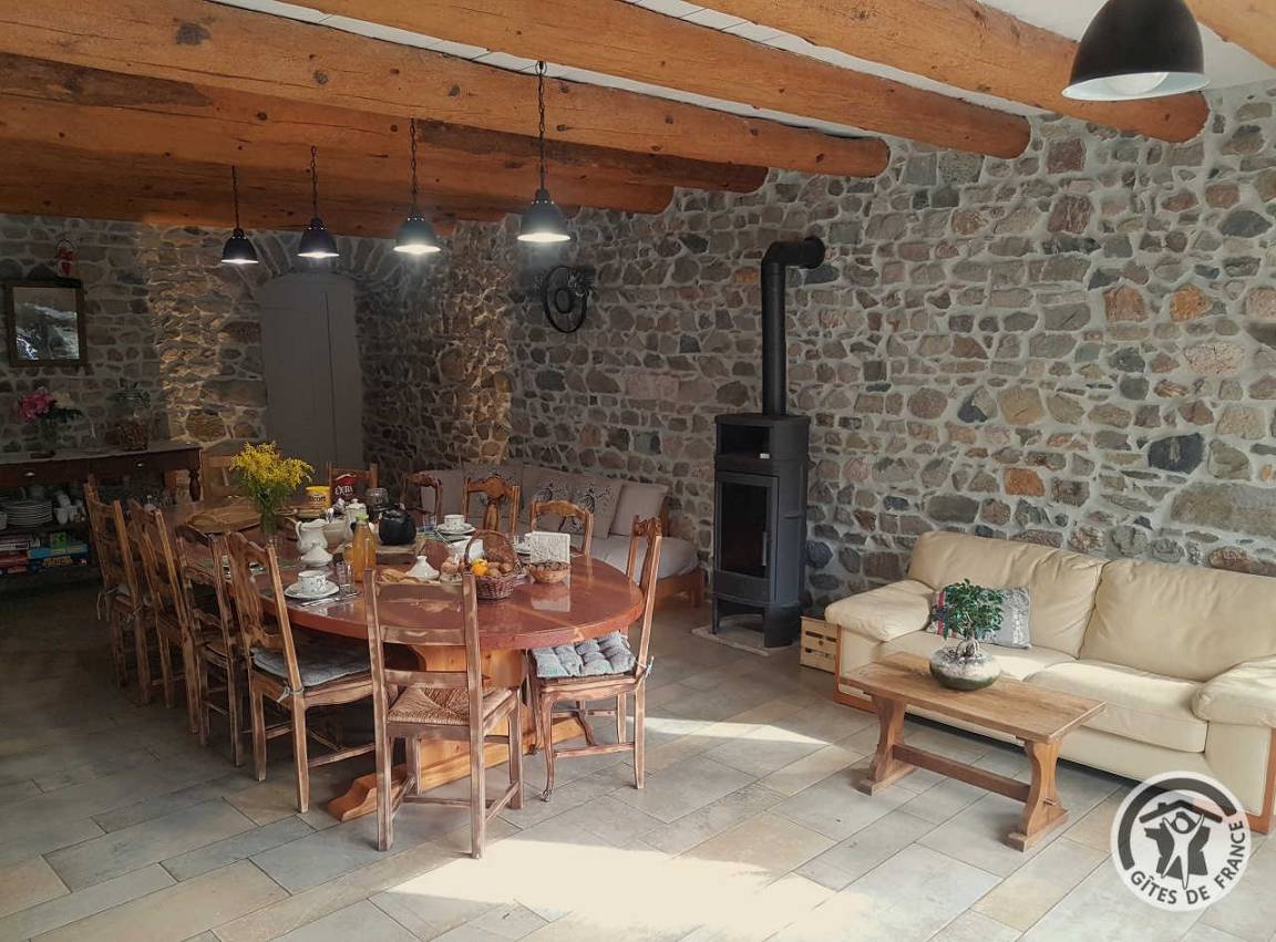 170 M² Gîte ∙ 4 Bedrooms ∙ 15 Guests - Rhône