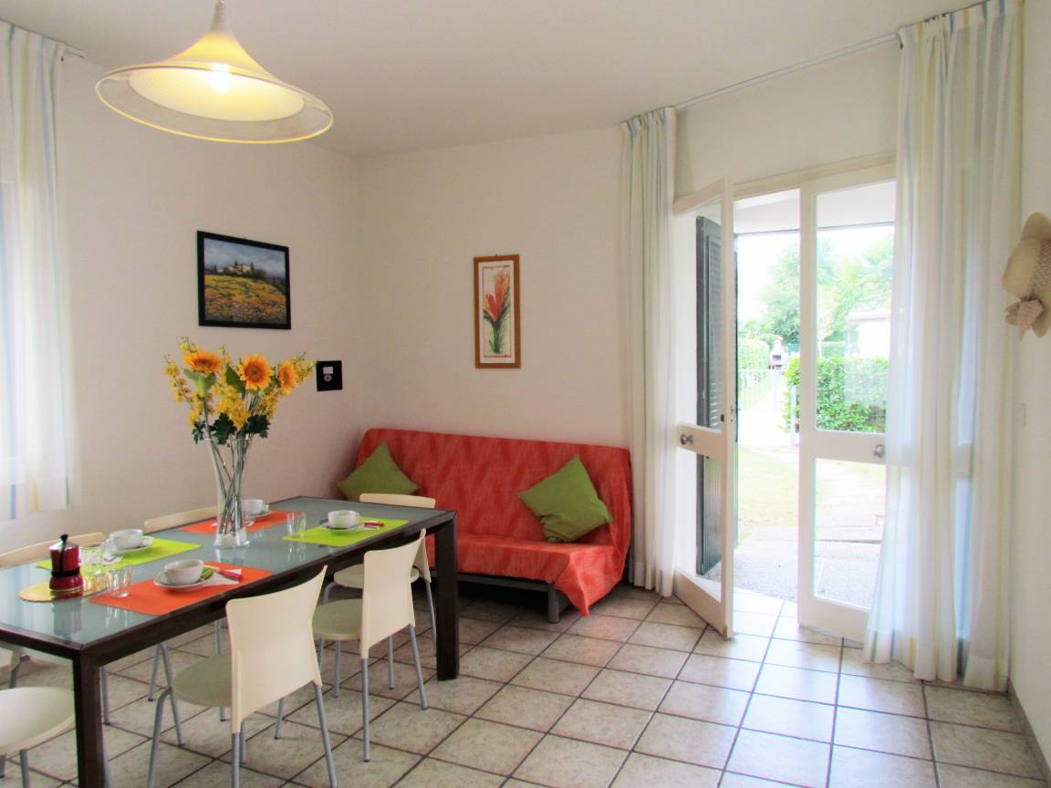 70 M² Villa ∙ 4 Bedrooms ∙ 8 Guests - Bibione Pineda