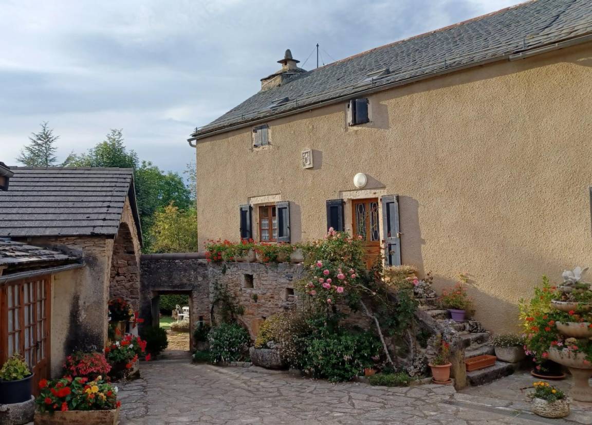 80 M² Gîte ∙ 2 Chambres ∙ 4 Personnes - Lozère
