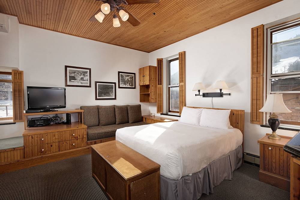 28 M² Hotel ∙ 1 Bedroom ∙ 2 Guests - Aspen, CO