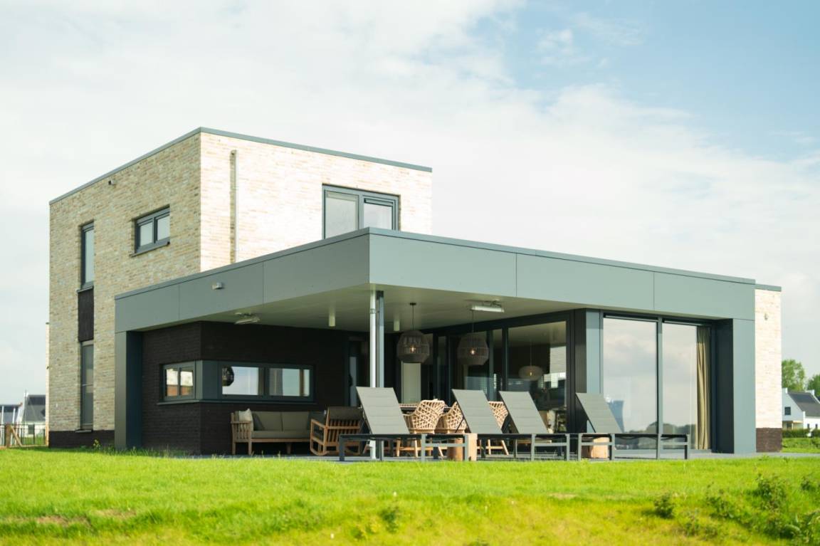 140 M² House ∙ 3 Bedrooms ∙ 6 Guests - Weert