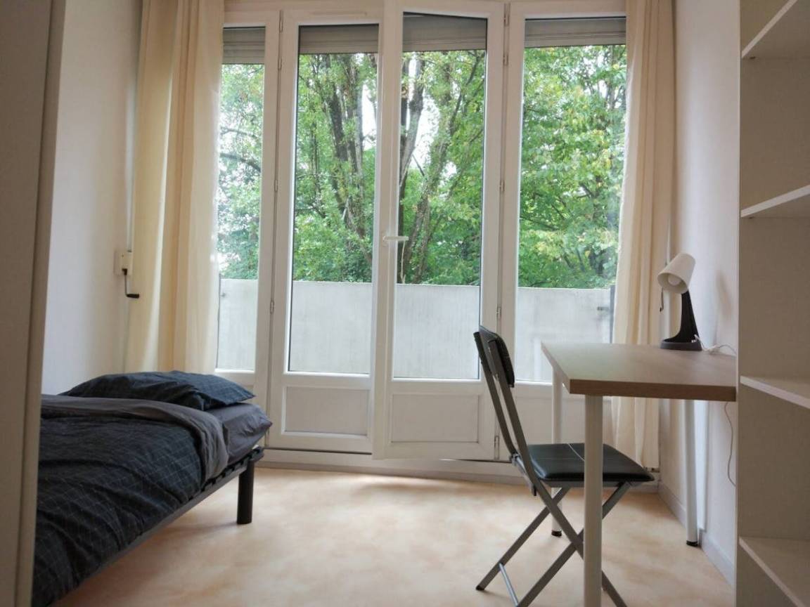 73 M² Apartamento ∙ 4 Habitaciones ∙ 4 Huéspedes - Nantes
