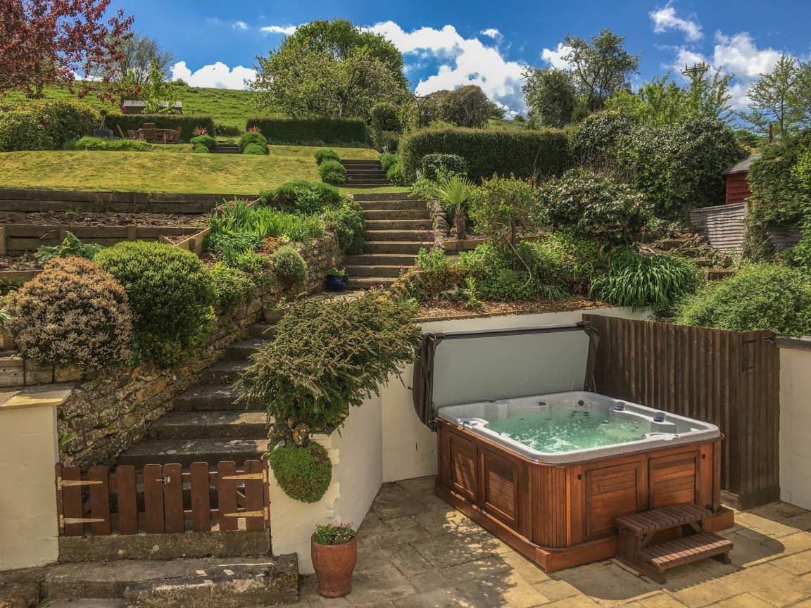 Cottage ∙ 4 Bedrooms ∙ 8 Guests - Dorset