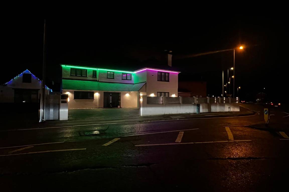 225 M² House ∙ 6 Bedrooms ∙ 14 Guests - Bracknell