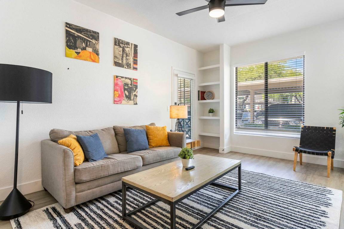 Apartment ∙ 4 Bedrooms ∙ 4 Guests - Scottsdale, AZ