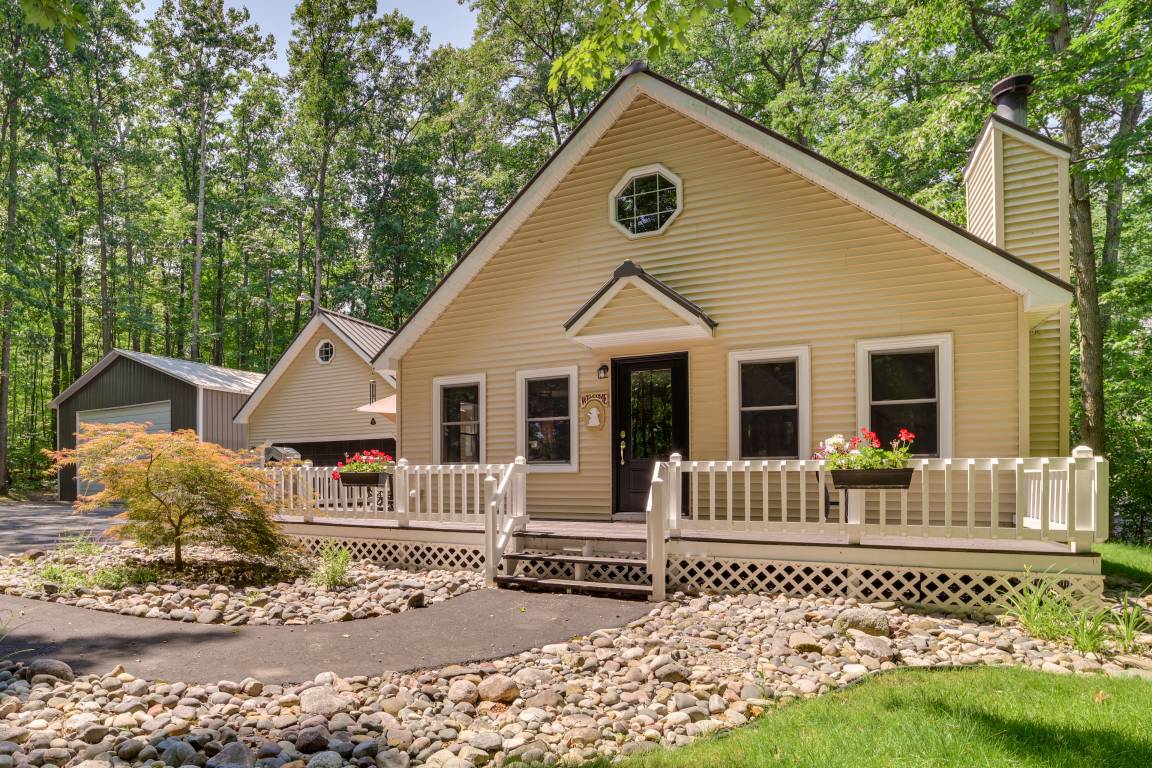 115 M² House ∙ 1 Bedroom ∙ 7 Guests - Roscommon, USA