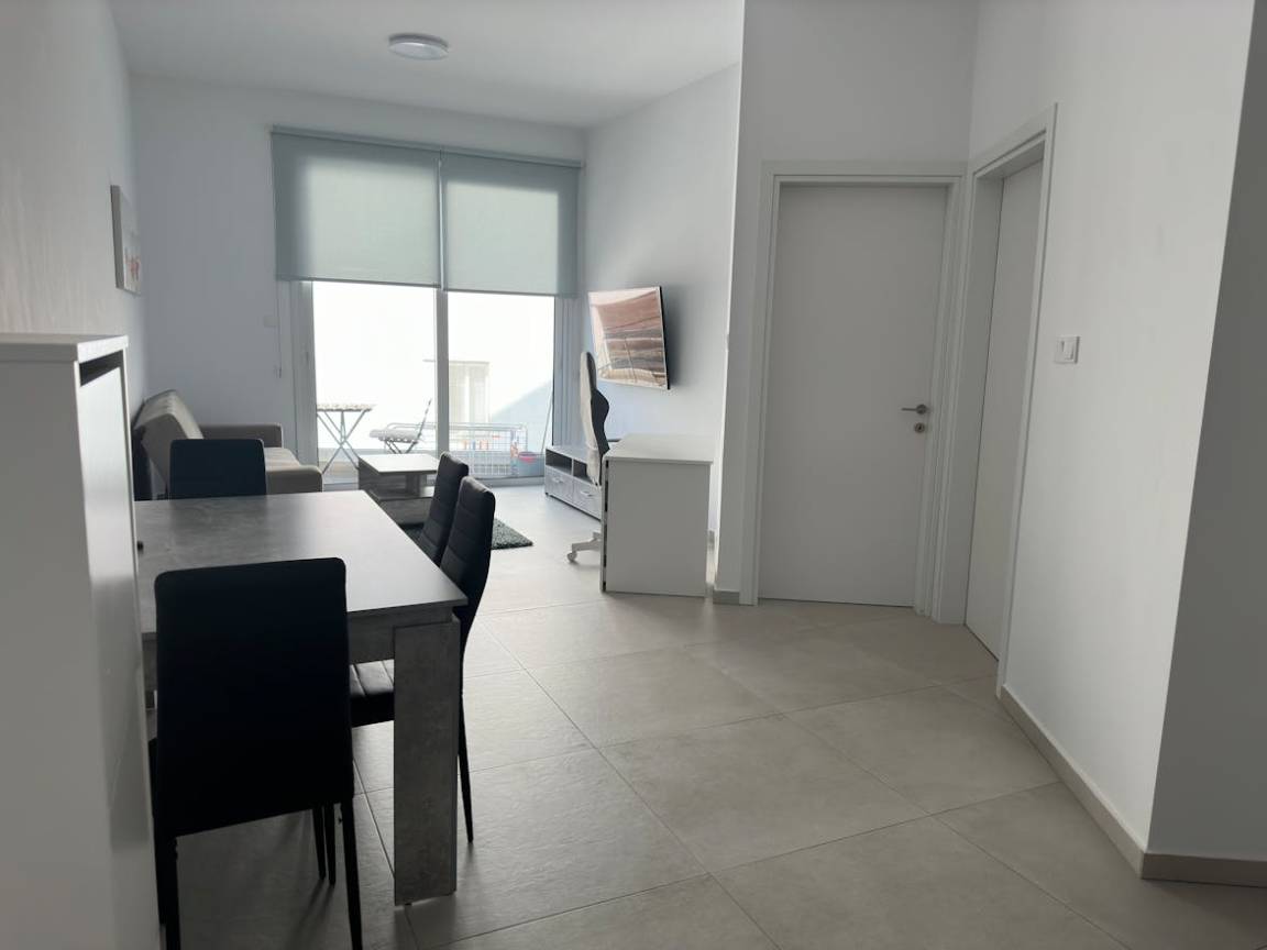 54 M² Huoneisto ∙ 1 Makuuhuone ∙ 2 Vierasta - Kypros