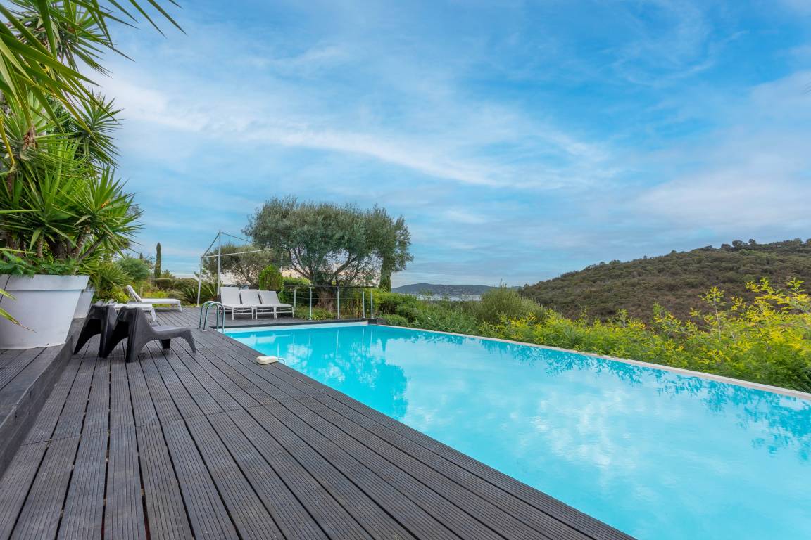 350 M² Villa ∙ 5 Bedrooms ∙ 10 Guests - Cavalaire-sur-Mer