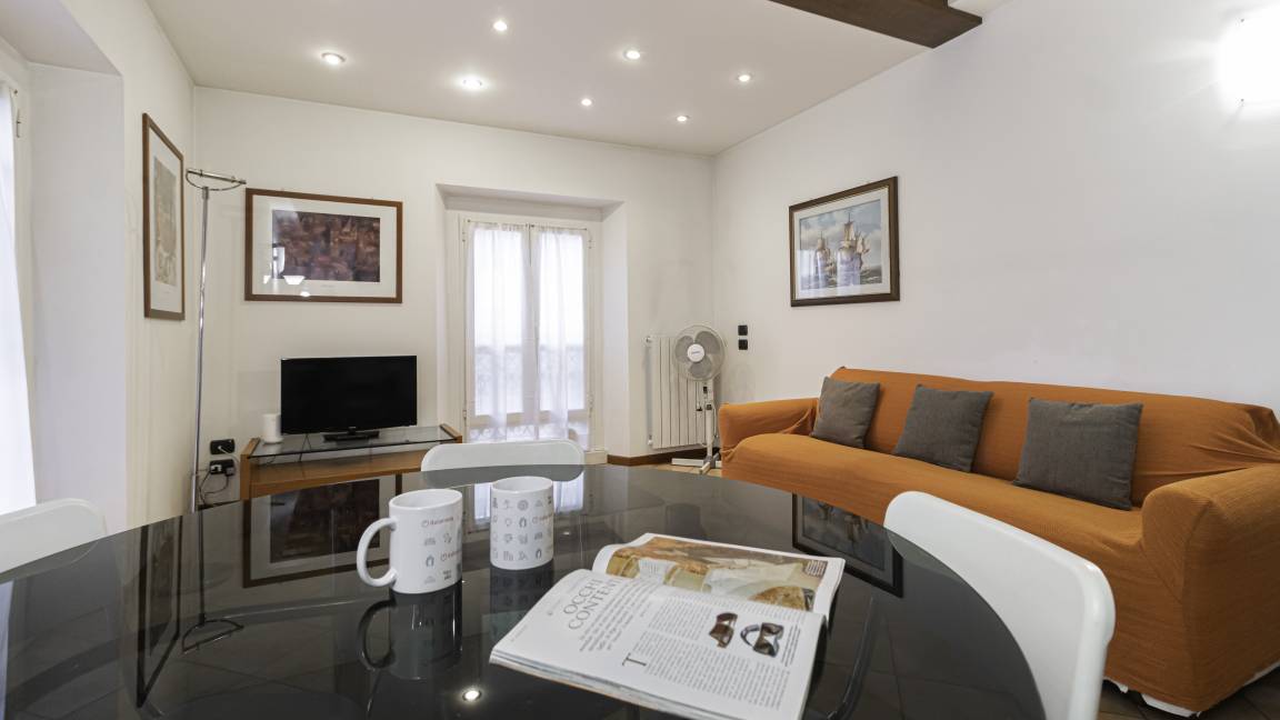 87 M² Apartment ∙ 1 Bedroom ∙ 3 Guests - Milánó