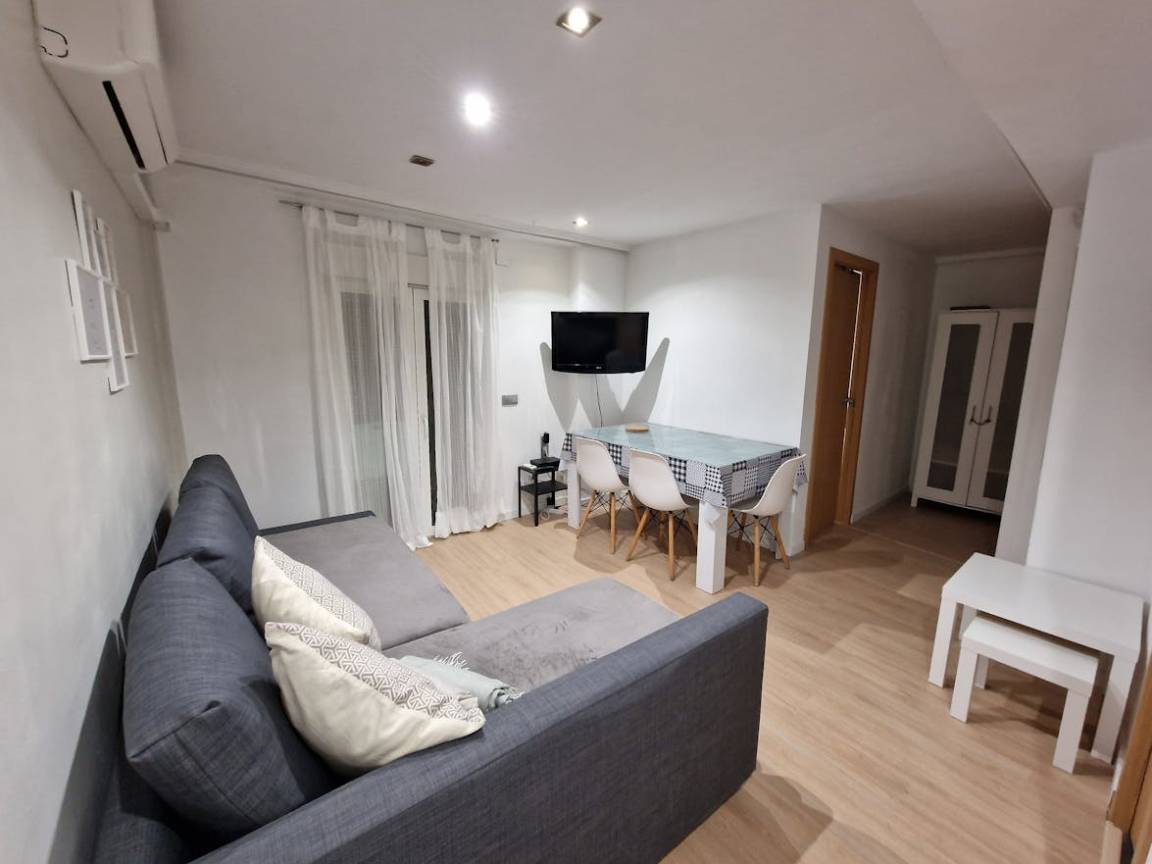 70 M² Apartamento ∙ 3 Quartos ∙ 4 Hóspedes - Valência