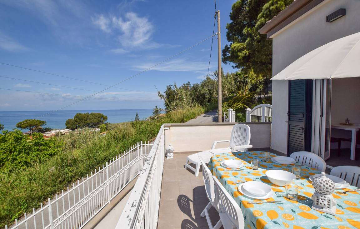 57 M² House ∙ 1 Bedroom ∙ 4 Guests - Castellabate