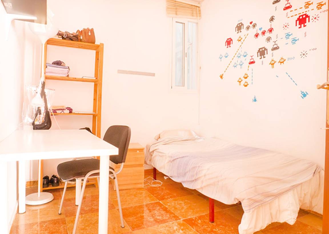 110 M² Private Room ∙ 1 Bedroom ∙ 1 Guest - Seville