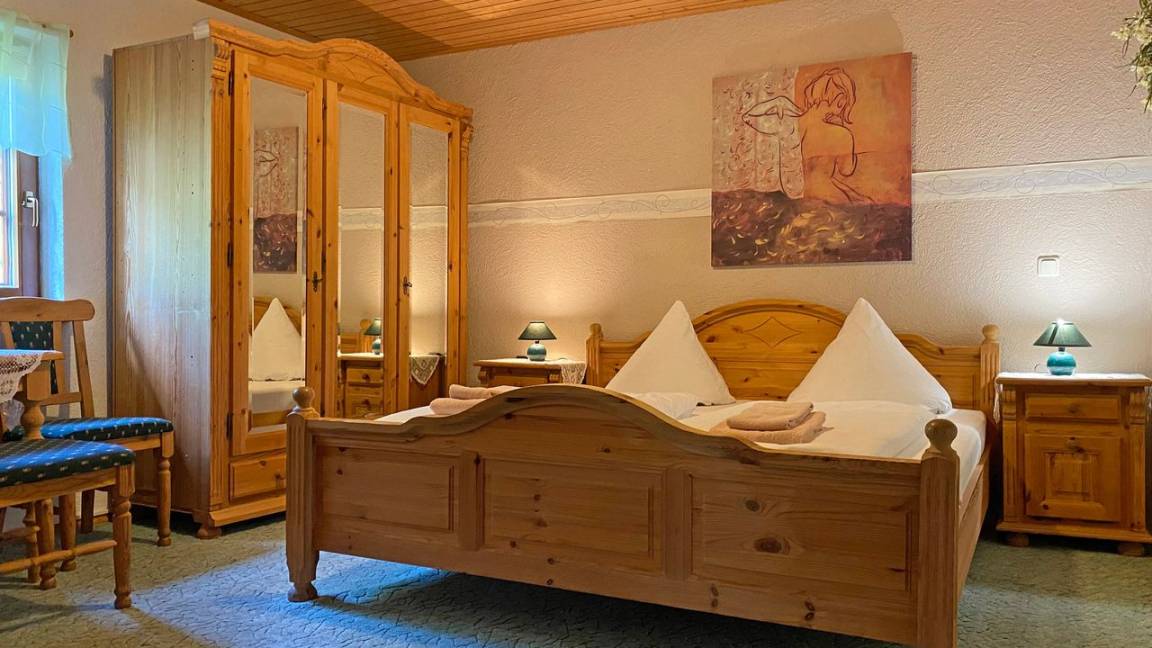 16 M² Hotel ∙ 2 Gäste - Hohnstein