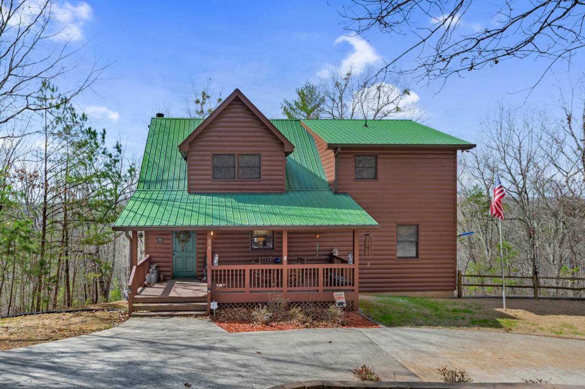 307 M² Cabin ∙ 4 Bedrooms ∙ 8 Guests - Carters Lake, GA