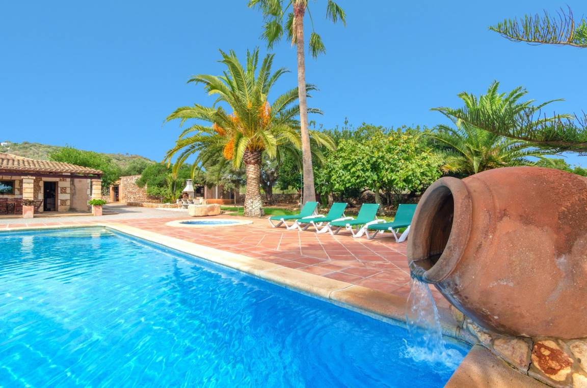 300 M² Villa ∙ 4 Chambres ∙ 8 Personnes - Porto Cristo
