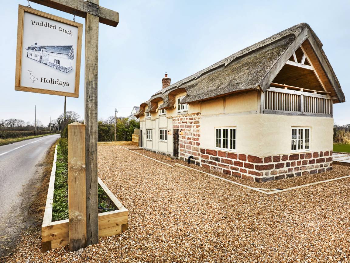 Cottage ∙ 2 Bedrooms ∙ 4 Guests - Tarporley