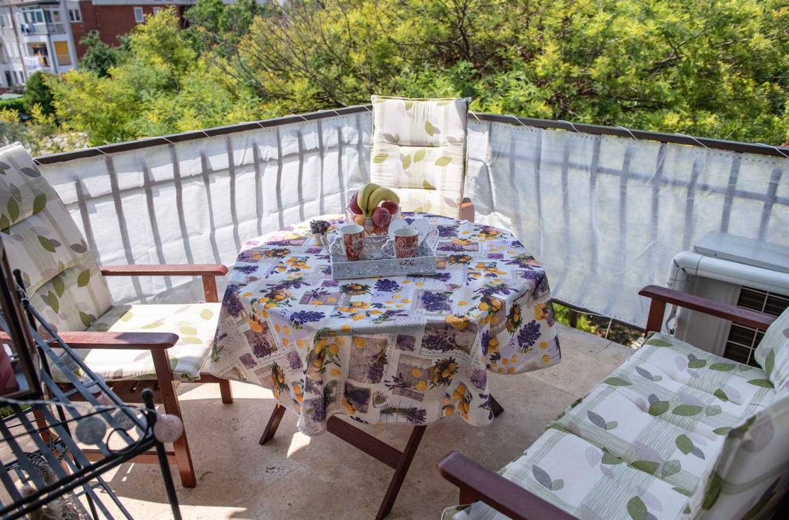 75 M² Huoneisto ∙ 2 Makuuhuonetta ∙ 4 Vierasta - Rovinj