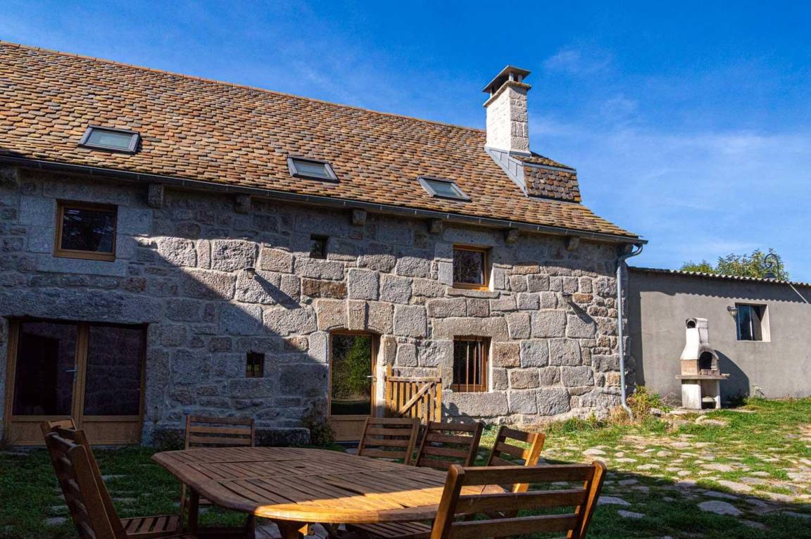 150 M² Mökki ∙ 3 Makuuhuonetta ∙ 11 Vierasta - Lozère