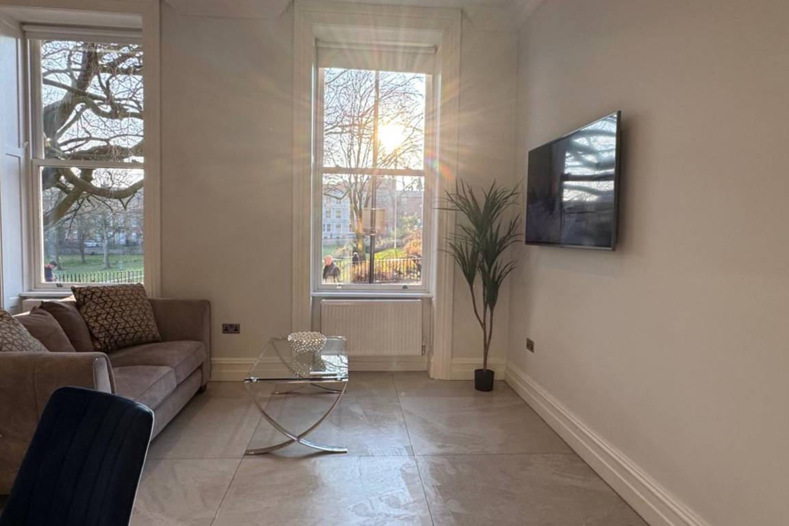 75 M² Apartment ∙ 1 Bedroom ∙ 2 Guests - Preston