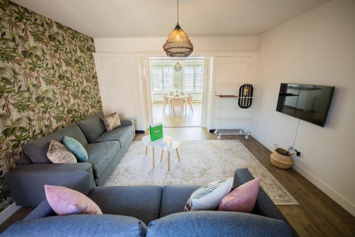 70 M² Apartment ∙ 2 Bedrooms ∙ 6 Guests - Eindhoven