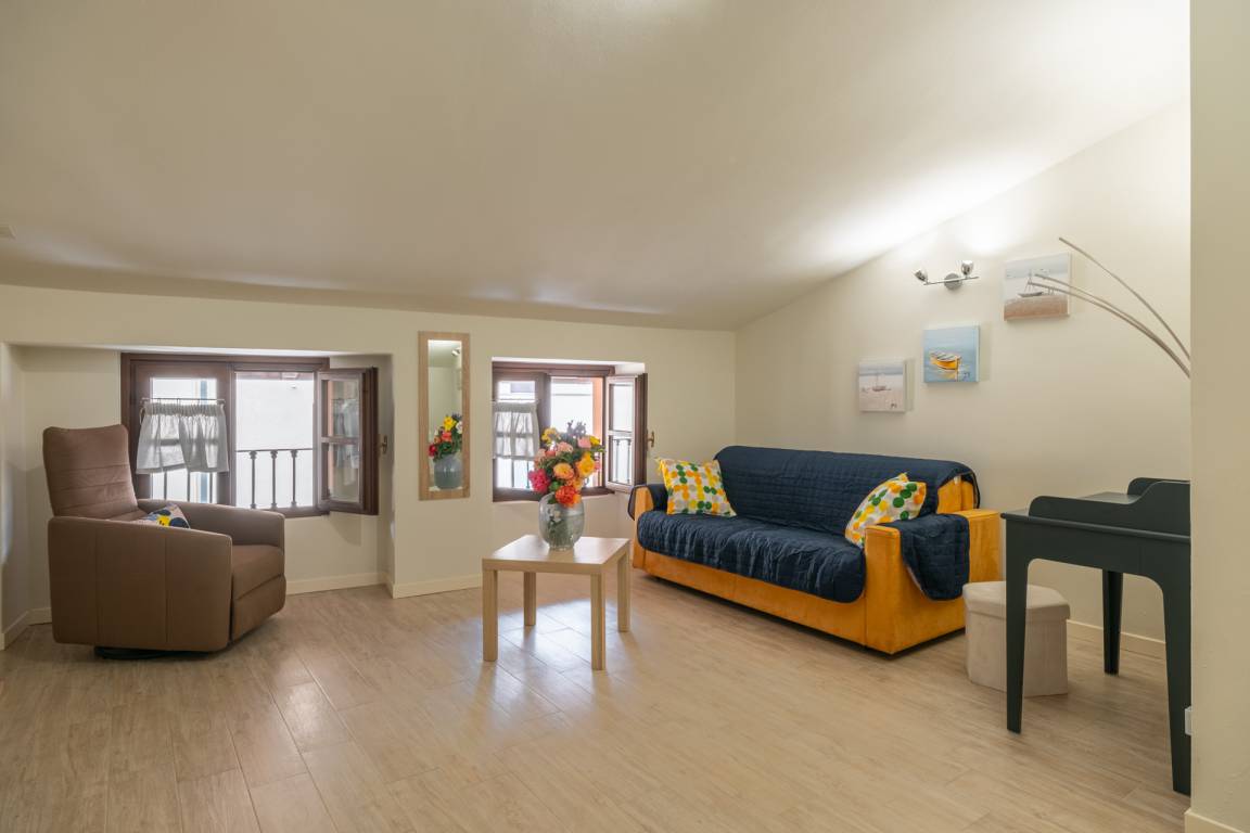 60 M² Ferienwohnung ∙ 2 Schlafzimmer ∙ 4 Gäste - Iseo