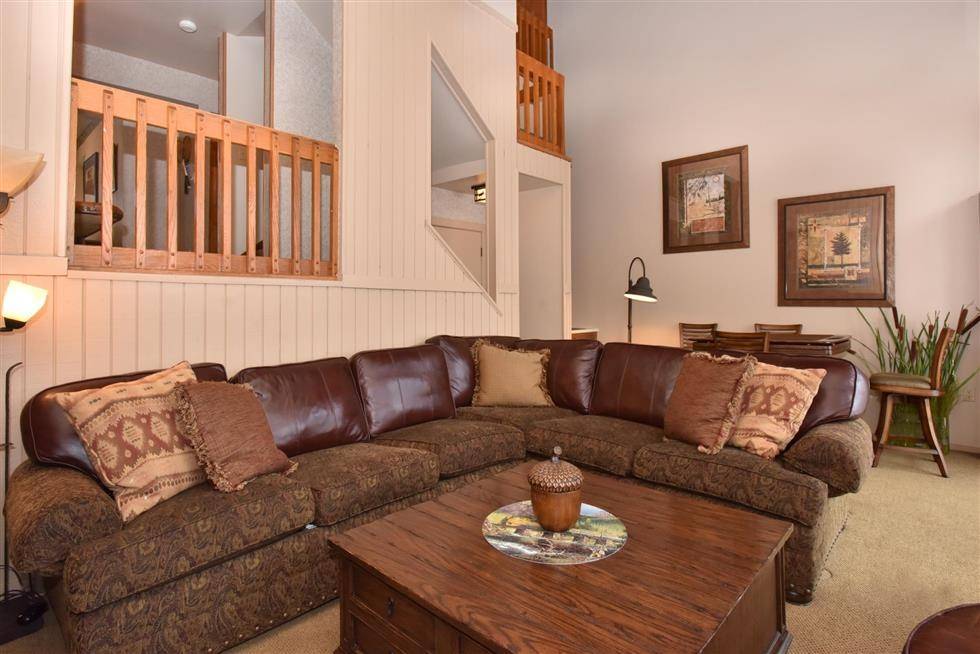 163 M² Condo ∙ 3 Bedrooms ∙ 11 Guests - Seven Springs, PA