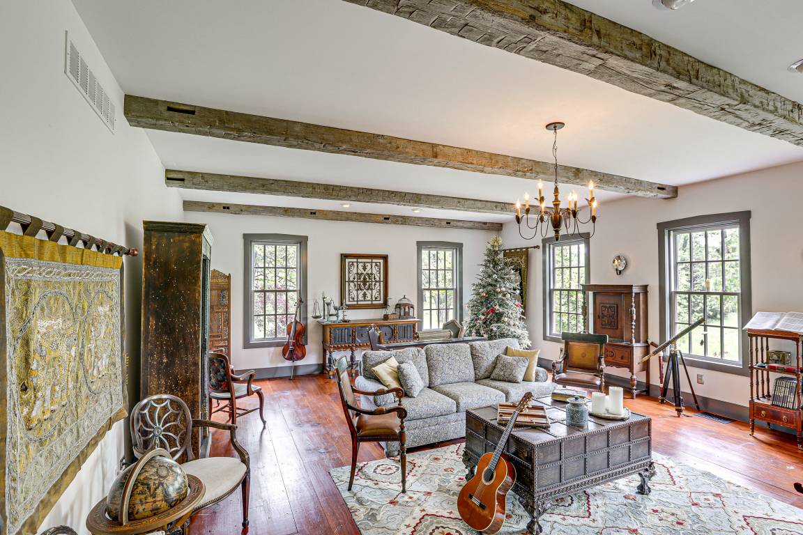 557 M² House ∙ 4 Bedrooms ∙ 10 Guests - New Haven, MO