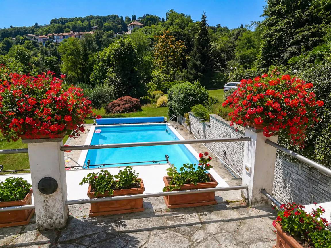 160 M² Villa Vacanza ∙ 3 Camere Da Letto ∙ 12 Ospiti - Arona