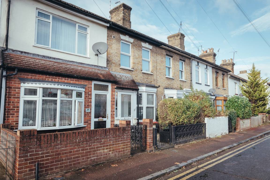 75 M² House ∙ 3 Bedrooms ∙ 5 Guests - Southend-on-Sea