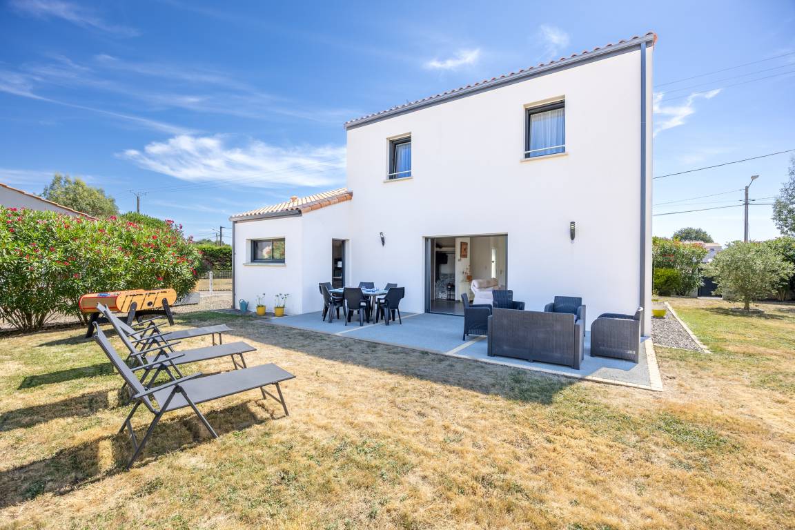 124 M² Maison De Vacances ∙ 4 Chambres ∙ 6 Personnes - Talmont-Saint-Hilaire