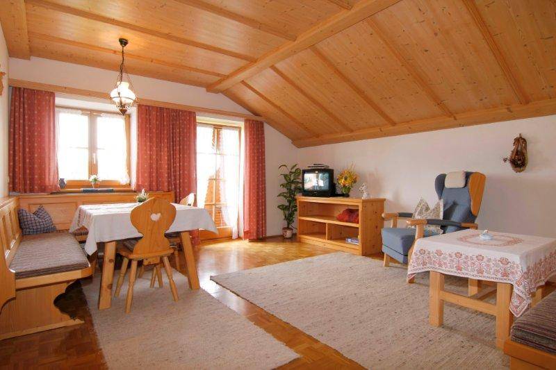75 M² Appartement ∙ 2 Slaapkamers ∙ 4 Gasten - Bayrischzell