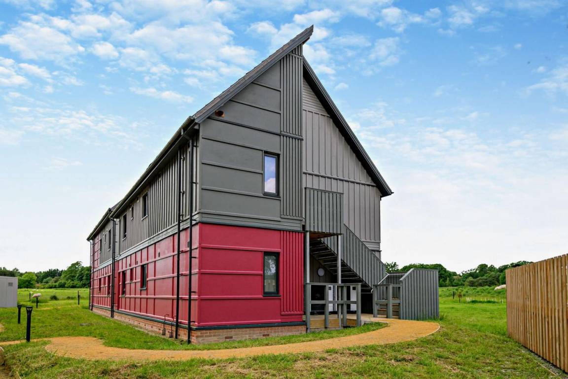 Apartment ∙ 3 Bedrooms ∙ 6 Guests - Warminster